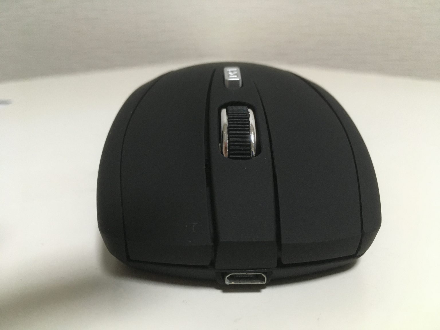 KASOTT マウスはまず、ホイールが大きくて使いやすいです。